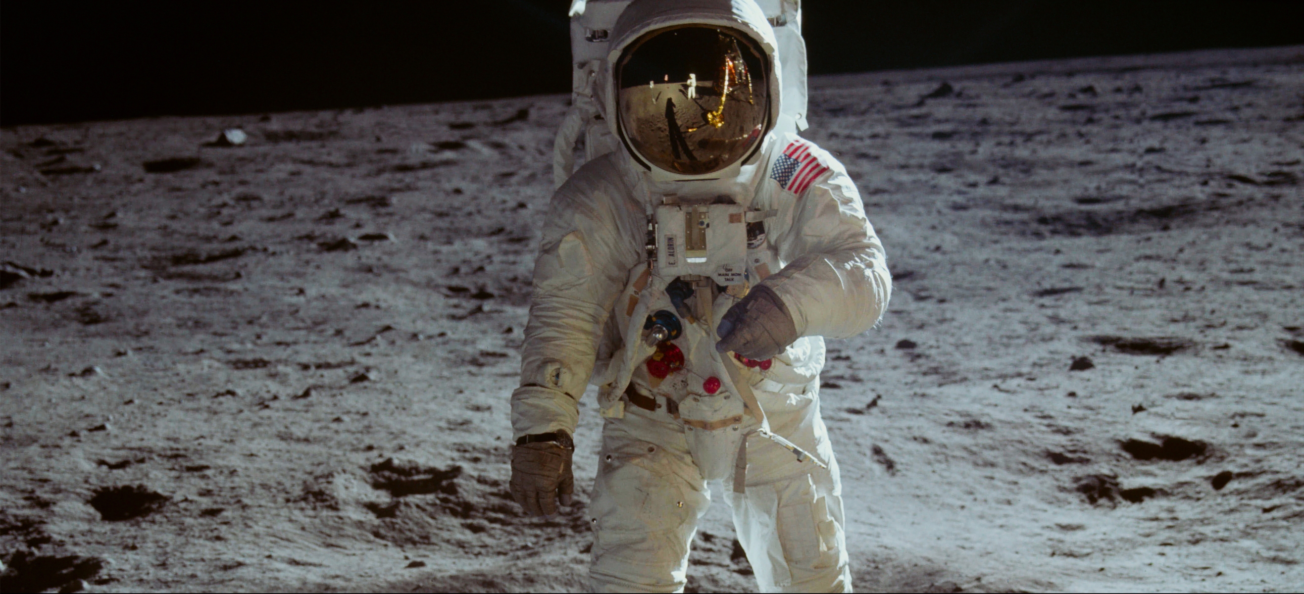 Apollo 11, al cinema le immagini inedite dello sbarco sulla Luna per ...