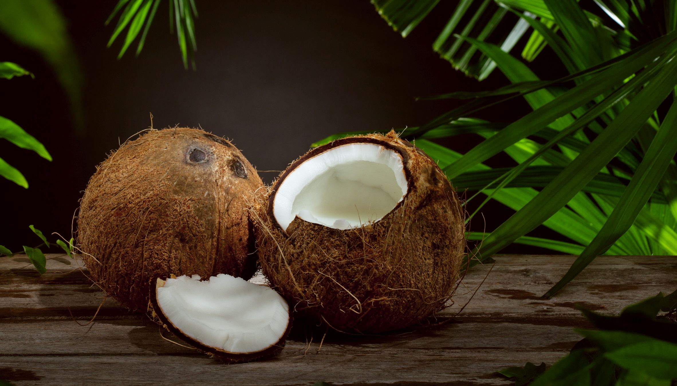 Acqua, latte, olio di cocco: proprietà cosmetiche, ricette di bellezza