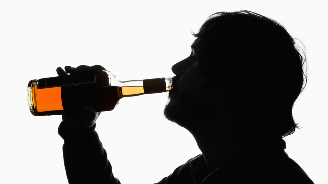 Quando l'alcool diventa un nemico | LifeGate Quando l'alcool diventa un nemico | LifeGate