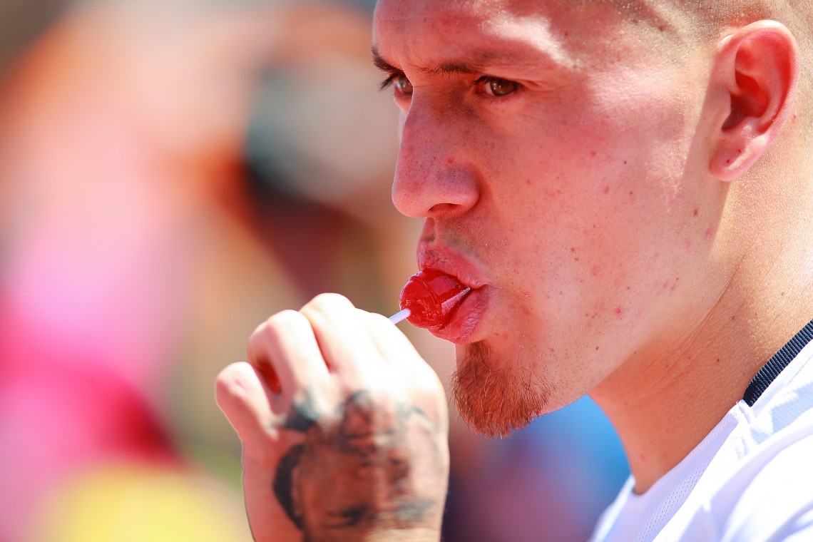 BIOSSIDO DI TITANIO, LA SOSTANZA NELLE CREME SOLARI CHE LA LOBBY DELLA ...