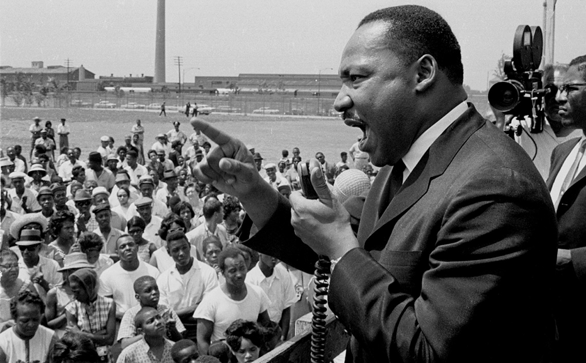 Martin Luther King, storia dell'uomo che sfidò la discriminazione ... Martin Luther King, storia dell'uomo che sfidò la discriminazione ...